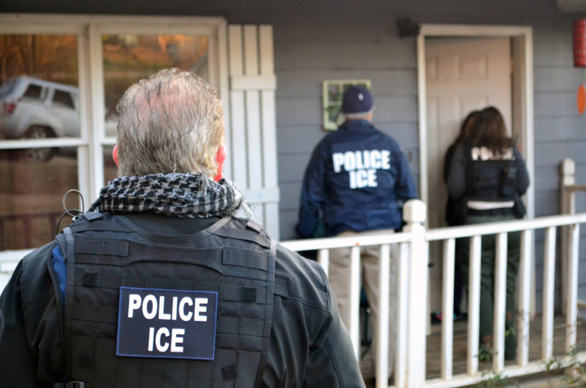 ICE Using Powerful Stingray Surveillance Devices In Deportation ...