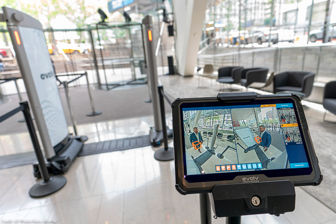 Intelligence Support Activity Shooters 55 Zoll 4K LG NanoCell AI Smart