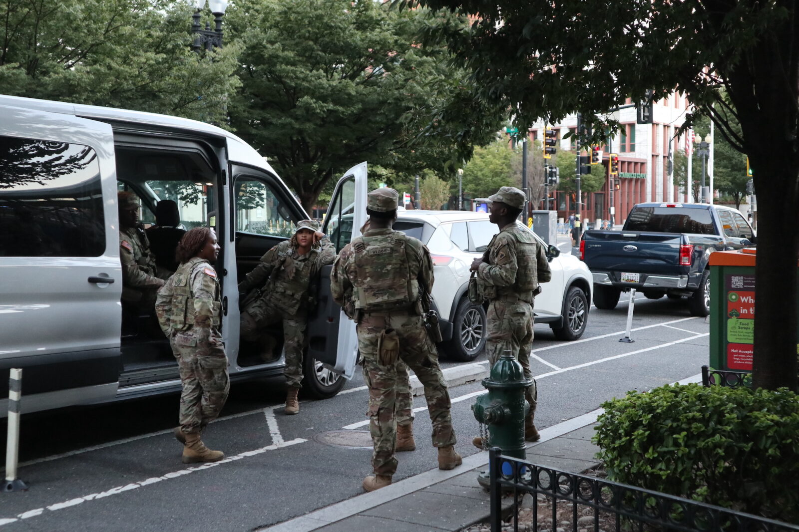 Know Your Rights in Encounters with Law Enforcement and Military Troops ...